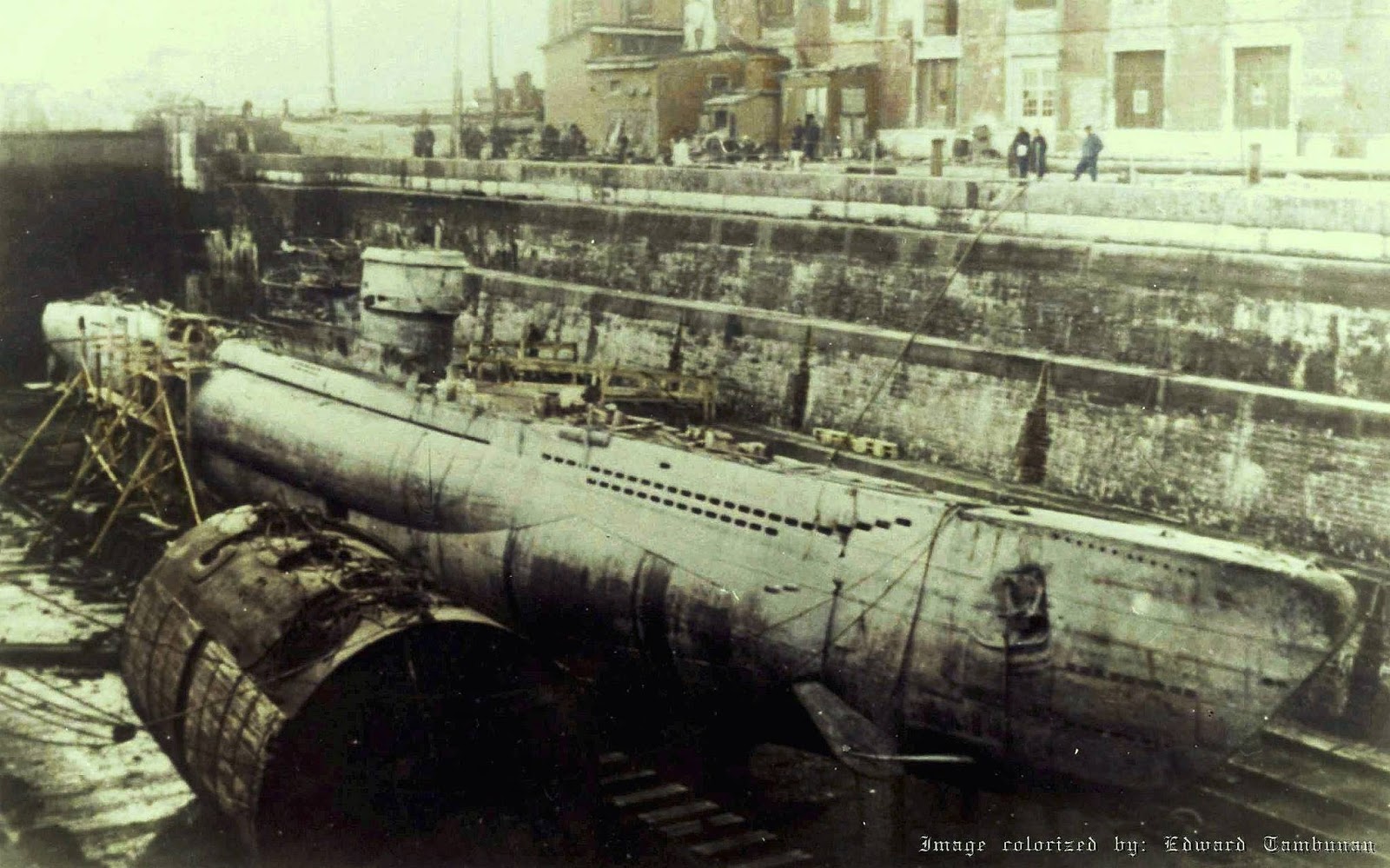 S 613 ex U2518 Roland MORILLOT: Photos coloriées sous-marins type XXI