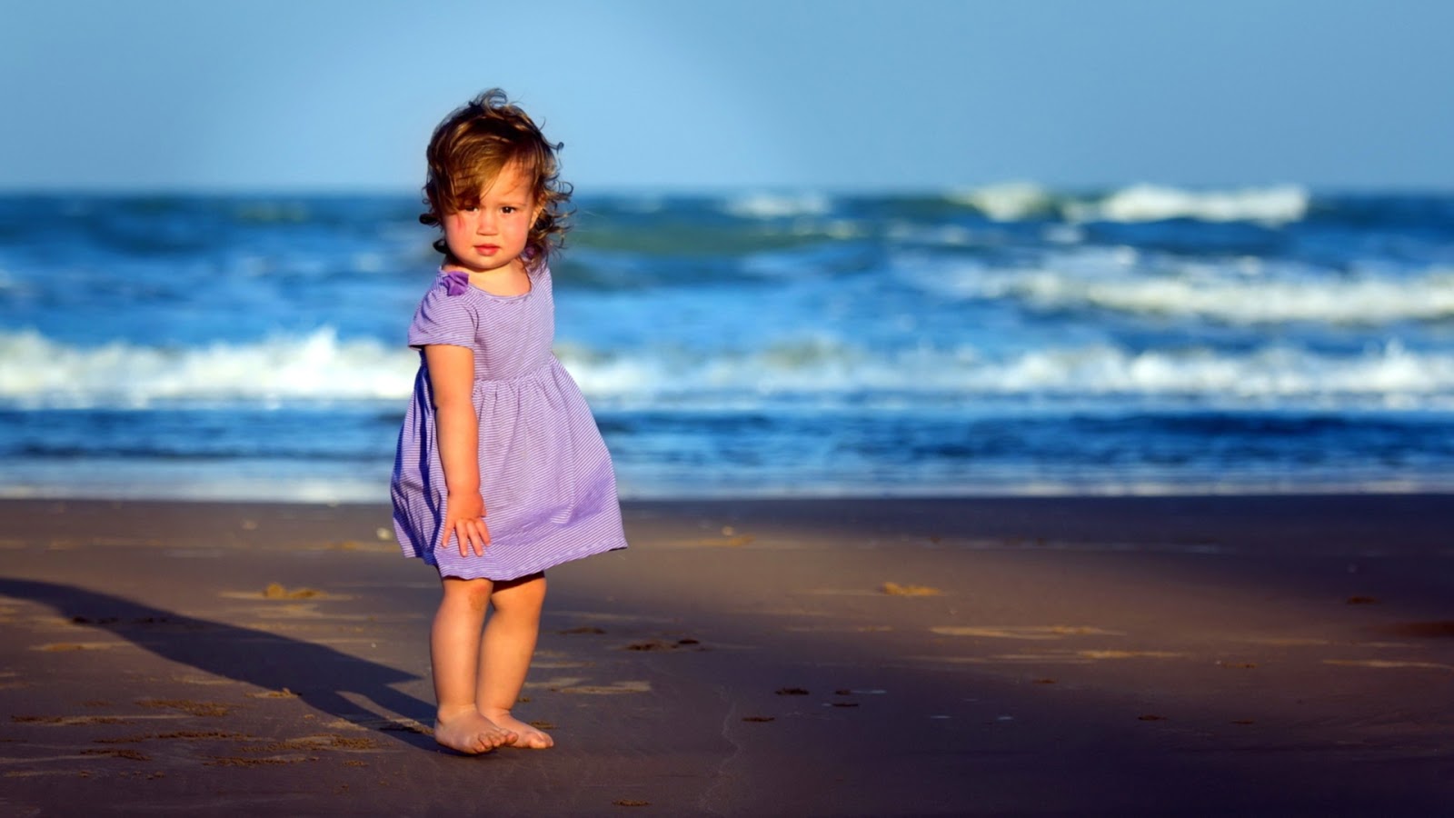 Baby on the Beach - Mystery Wallpaper