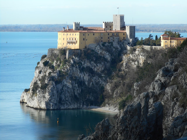 Itinerari e culture: Il castello di Duino e la Dama Bianca