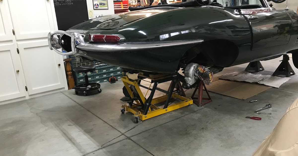 Jennifer's Jaguar: Starting to remove the rear end-IRS