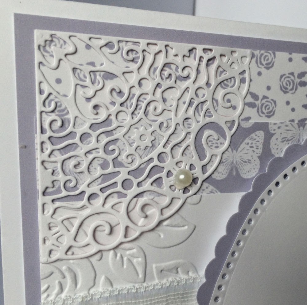 Dreamees: Tattered Lace Challenge: Elegance