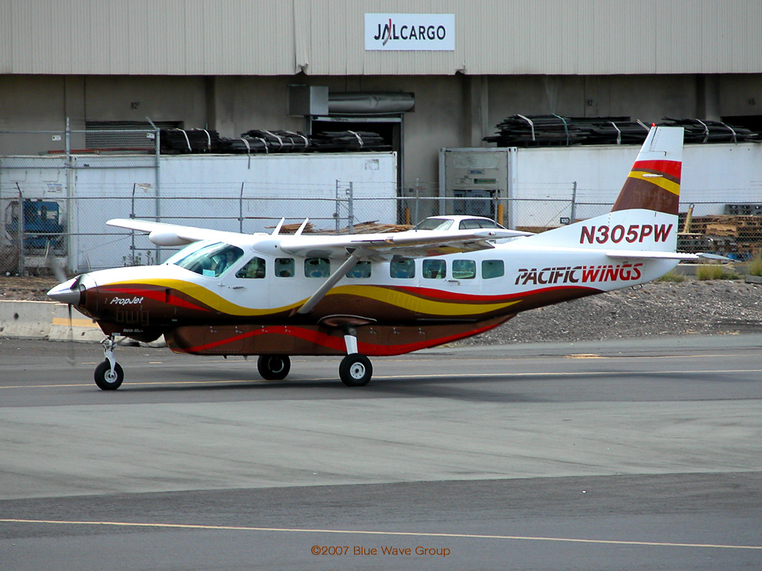 HNL RareBirds™: Pacific Wings' N305PW