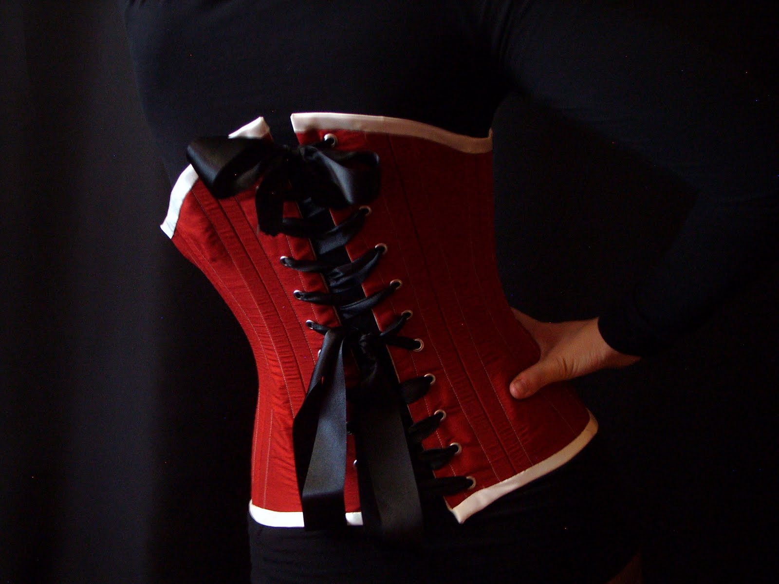 Stitchophrenia: Finished project: Red Victorian Corset
