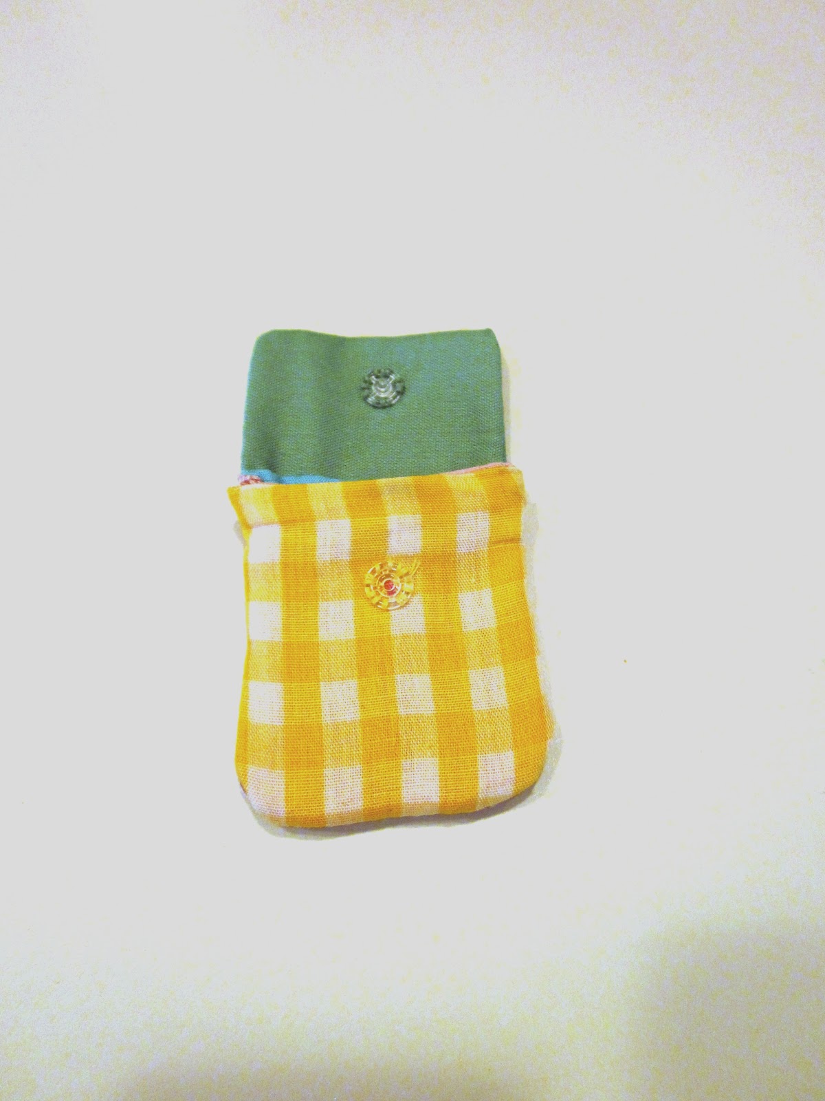 Fancy That Notion: button pouch:)