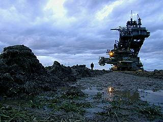 390z: World's Largest Digging Machine ever built