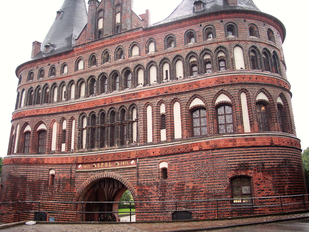 TRAVEL BROADENS THE MIND: Germany - Lubeka