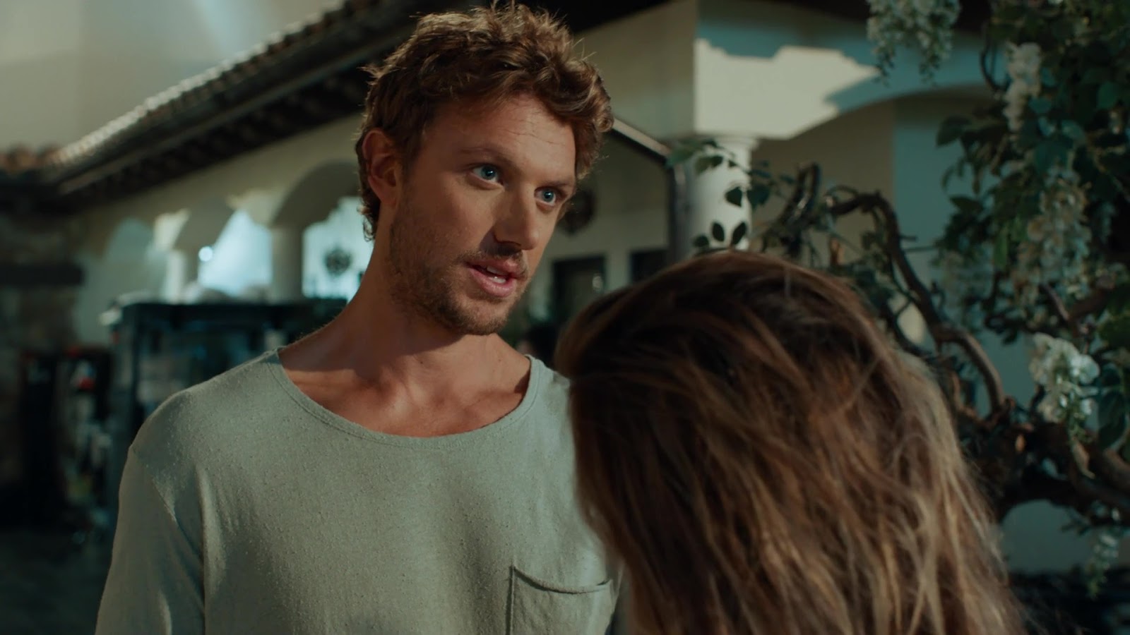 ausCAPS: Adam Demos shirtless in UnREAL 4-02 "Double Down"