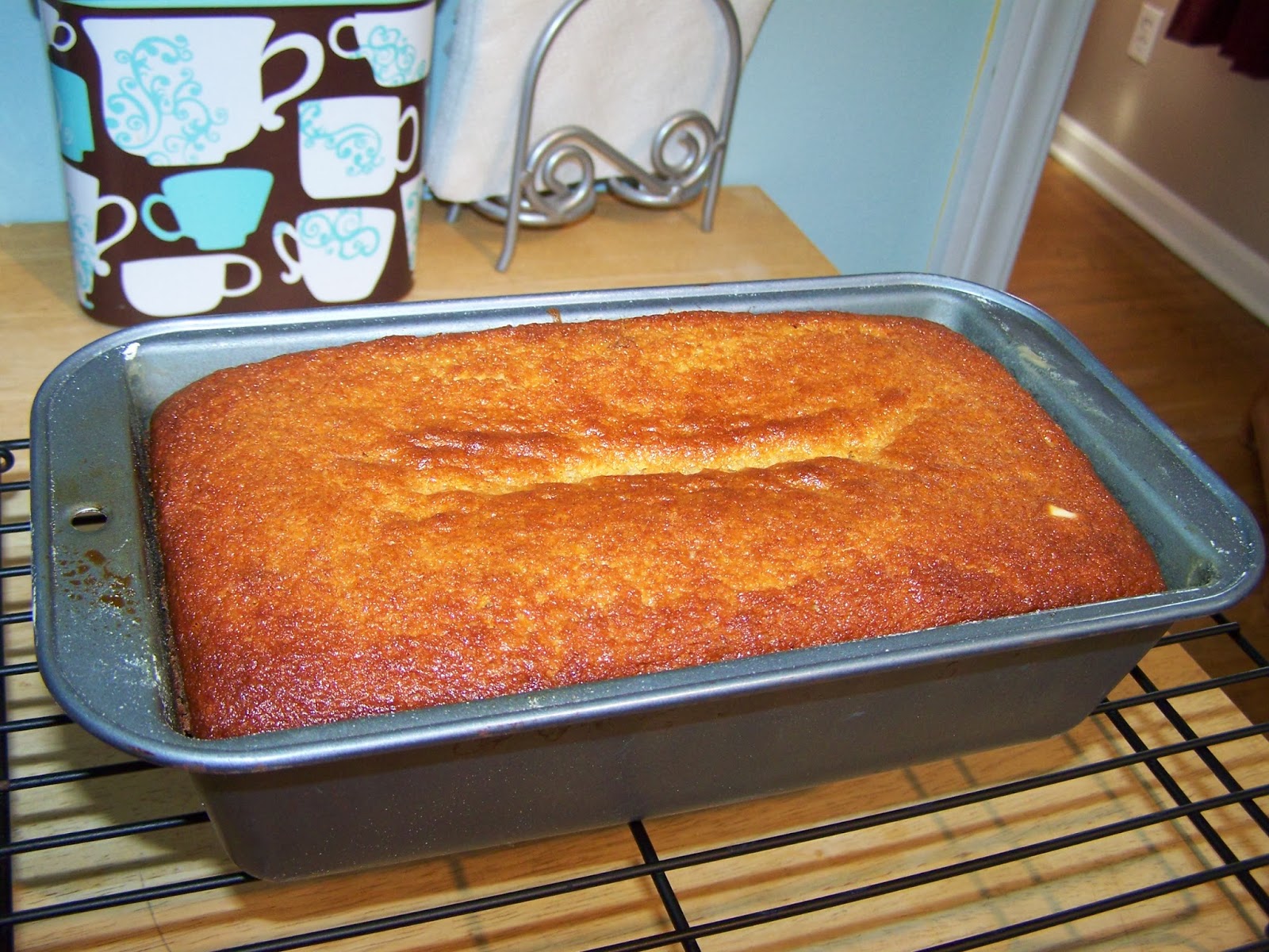 Good Food, Good Friends Recipe Blog: Amaretto Loaf Cake