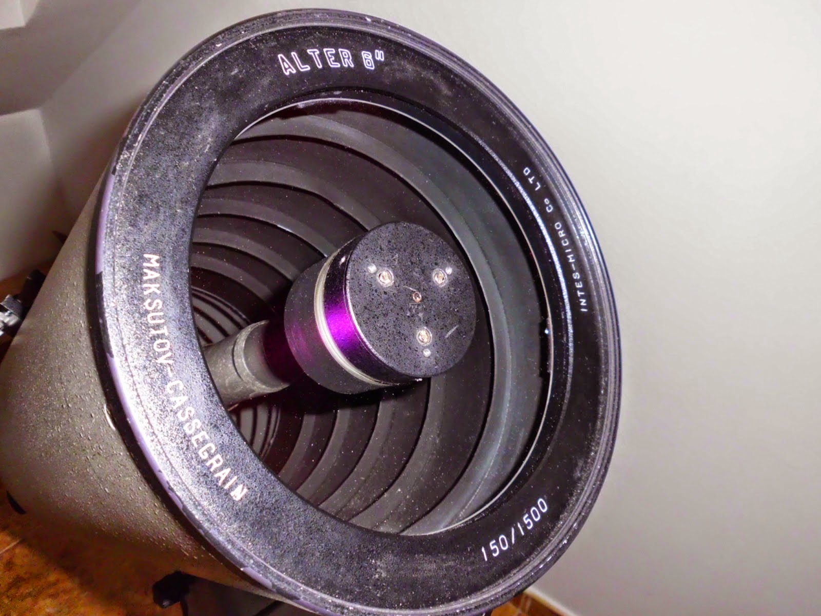 MERCADILLO DE 2ª MANO: Maksutov-Cassegrain Intes Micro 150/1500