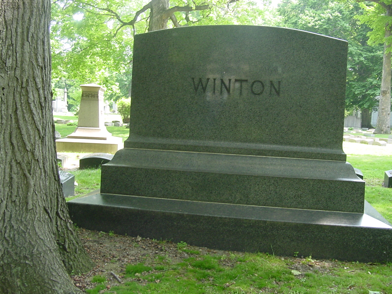 Travels of a Hobgoblin Taphophile: Alexander Winton - Lake View Cemetery