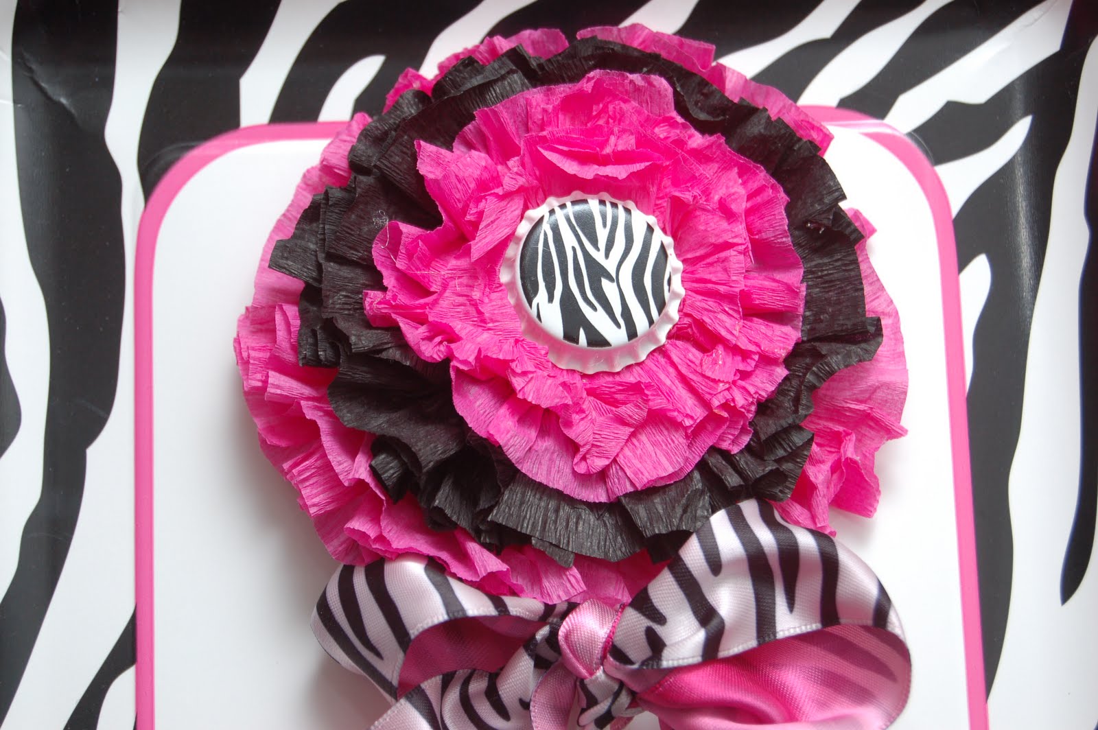 Maddyson's Lane: Funky Zebra Cupcake Toppers