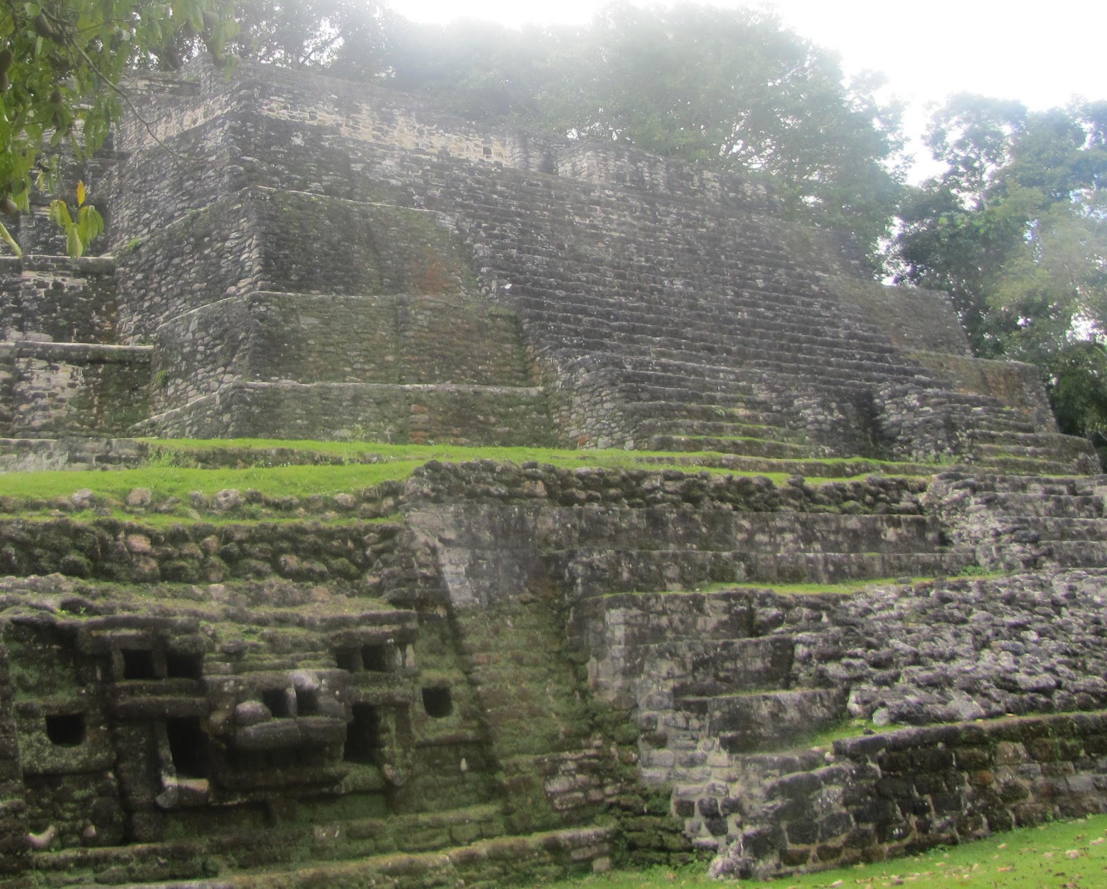 Belize: Mayan Ruins