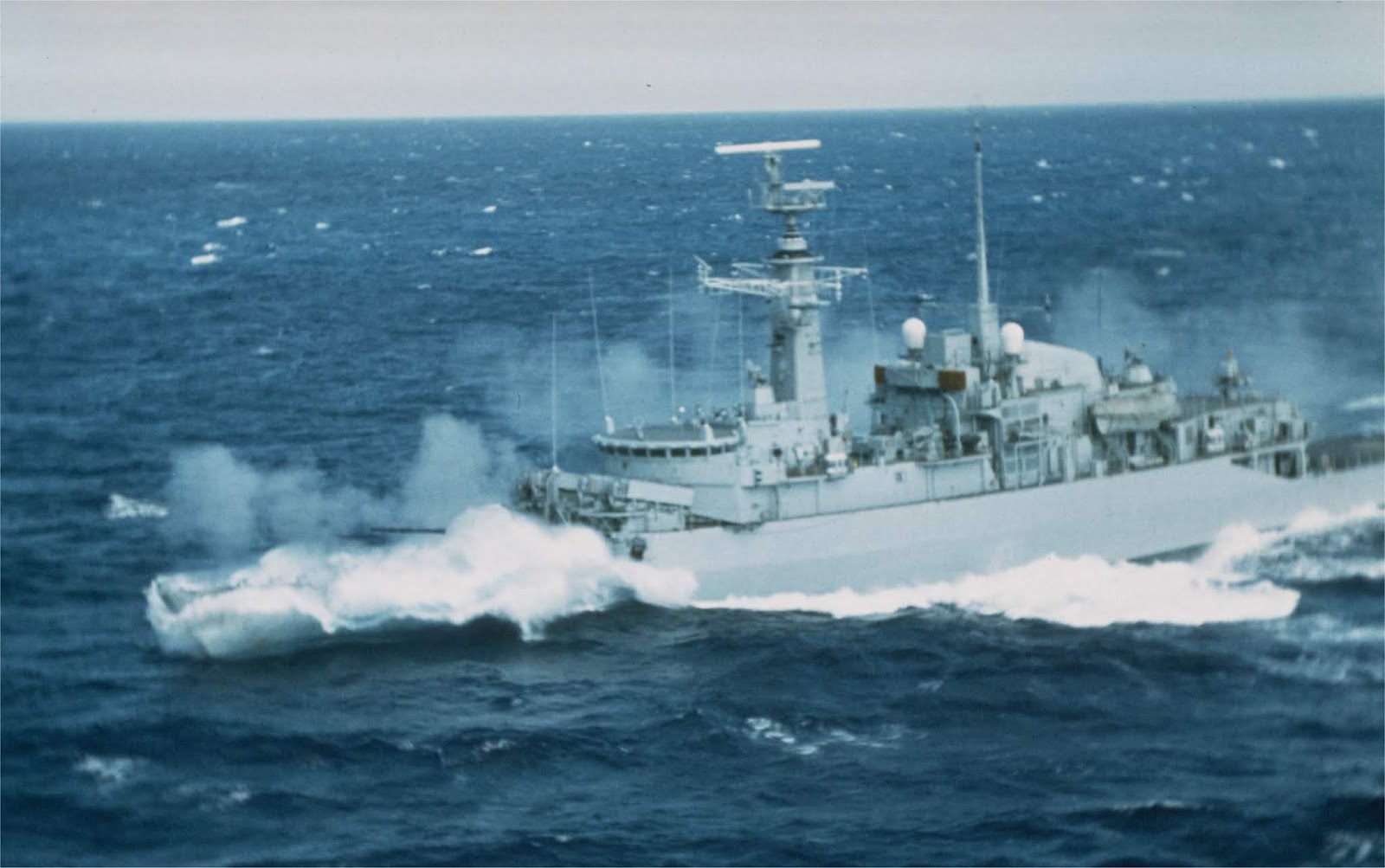 SI VIS PACEM, PARA BELLUM: Le fregate classe Type 21 o classe Amazon