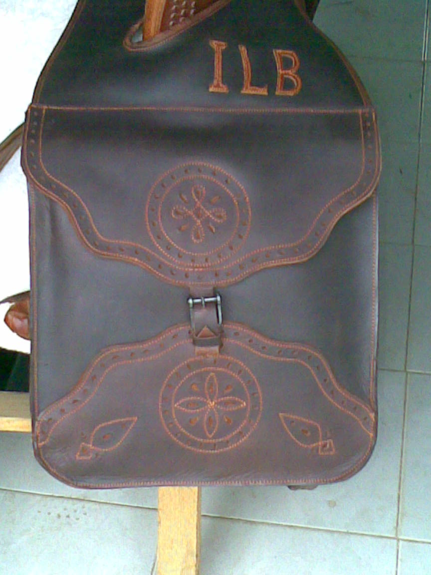 GUARNICIONERIA EL BATULEJO: ALFORJA VAQUERA