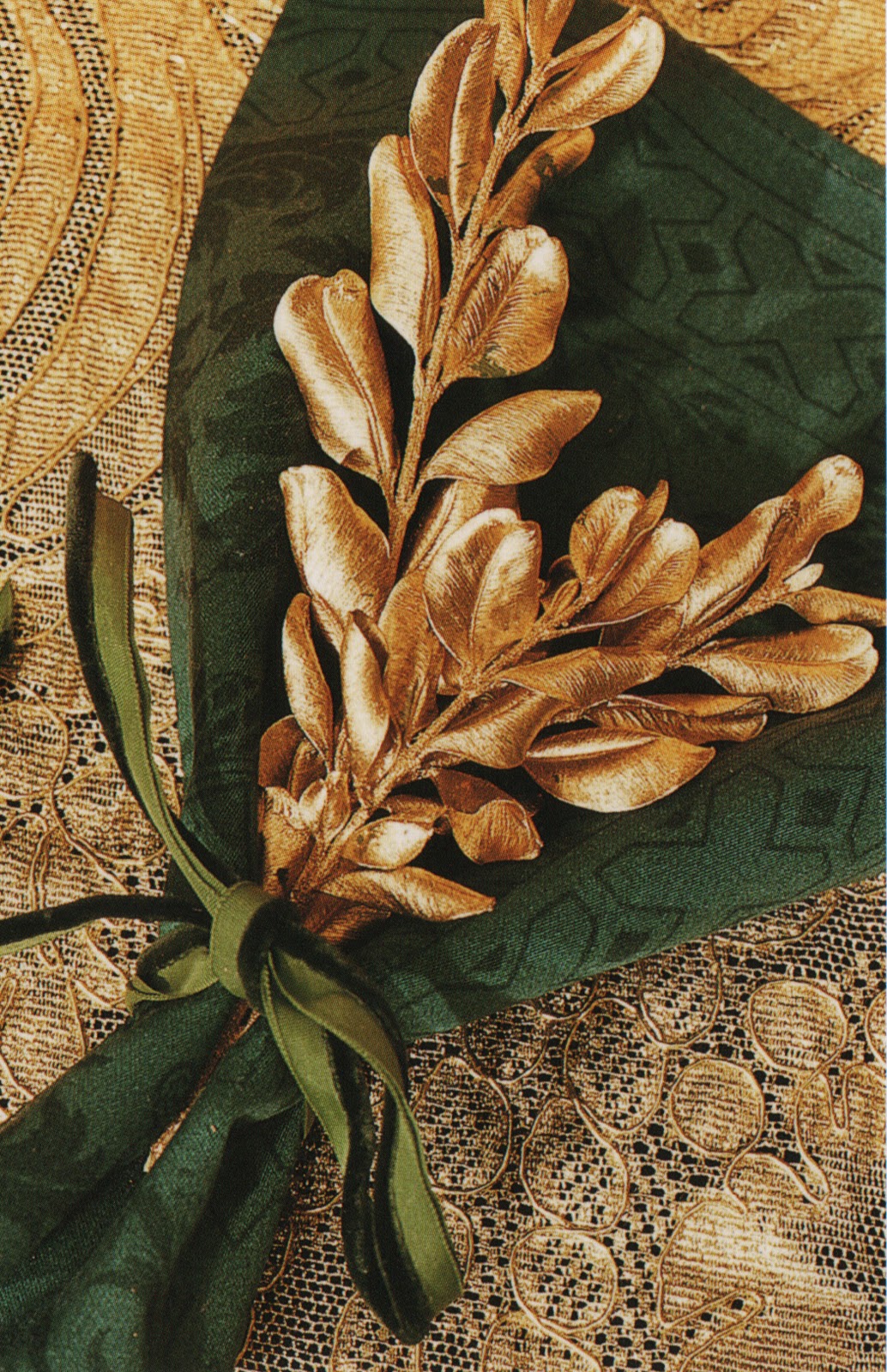 Alberto Pinto's Holiday Table Settings