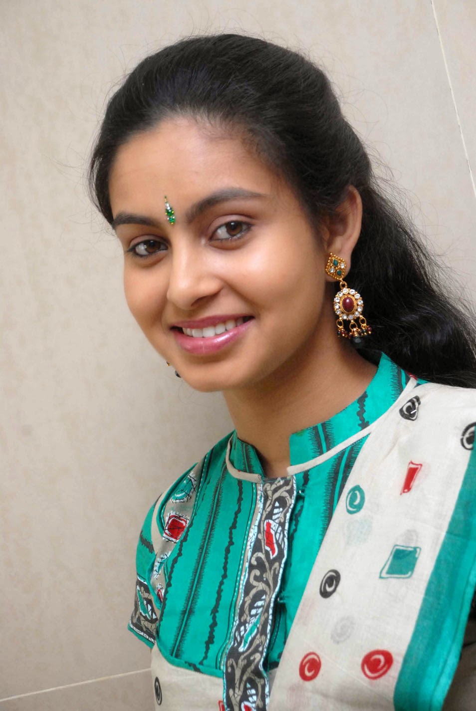 CAP: Abhinaya Cute Smile