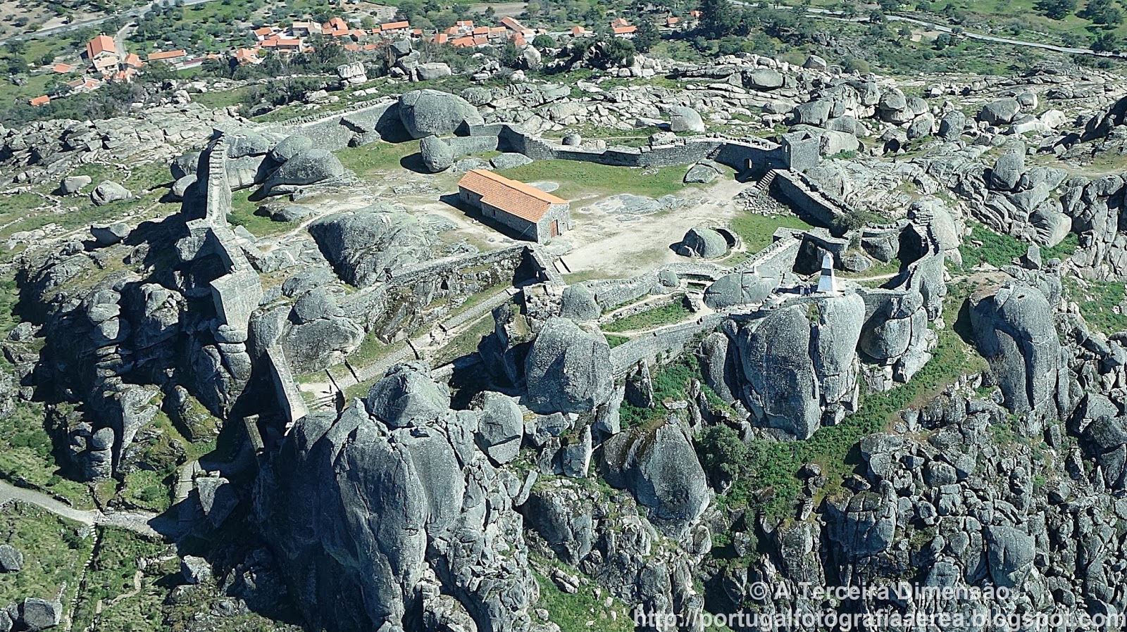 A Terceira Dimensão: Castelo de Monsanto