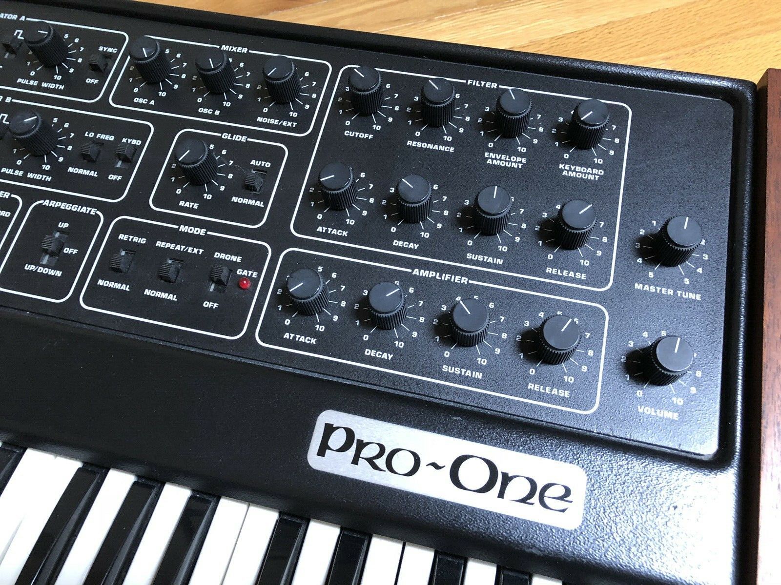 MATRIXSYNTH: Sequential Circuits Pro One Keyboard Synthesizer SN