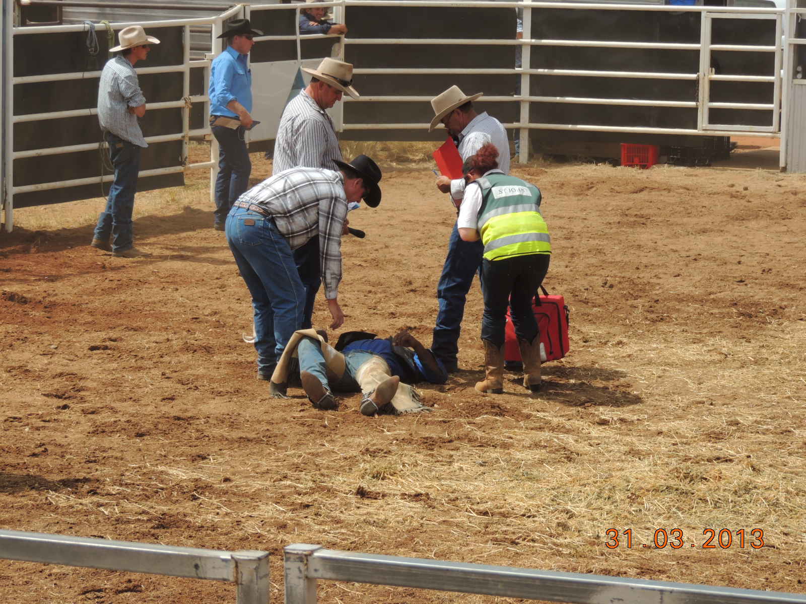 Ron & Anne's adventure: Bulls, dust and broken bones