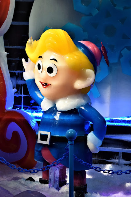 Gaylord Opryland ICE!- Rudolph the Red-Nosed Reindeer Is A Must See!