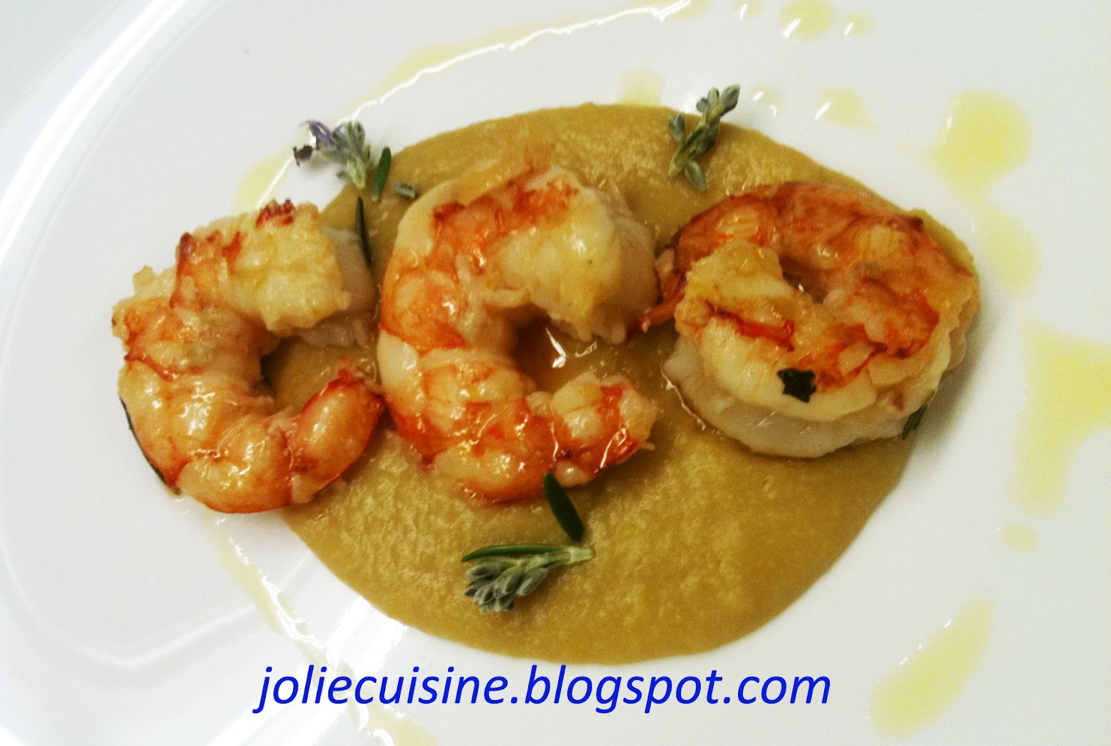 JOLIE CUISINE: VELLUTATA DI FAGIOLI DI CONIO E GAMBERI DI SANREMO