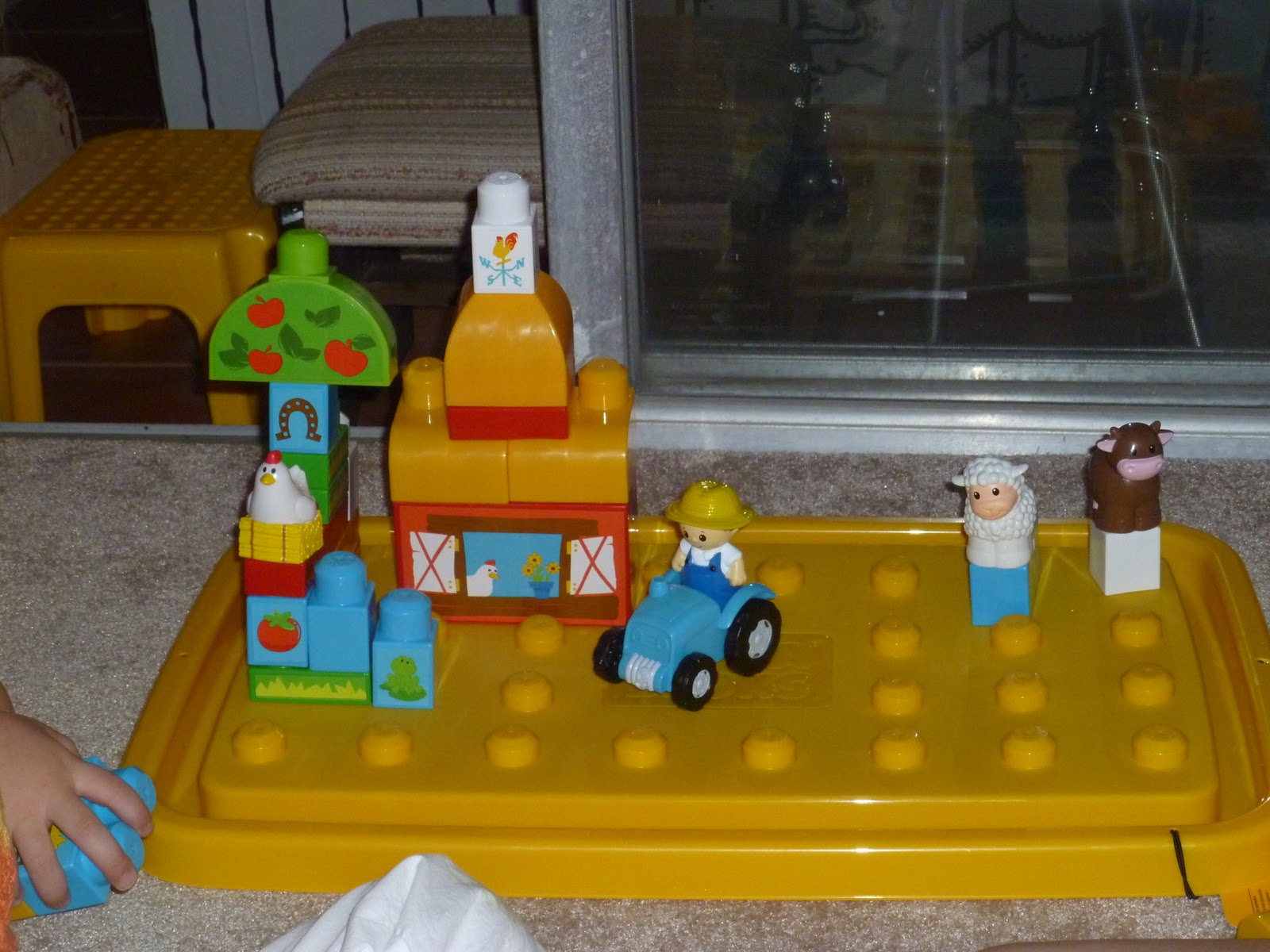 MEGA BLOKS HOUSE PARTY - PERFECT TOYS FOR THE CHRISTMAS SEASON! - Mama ...