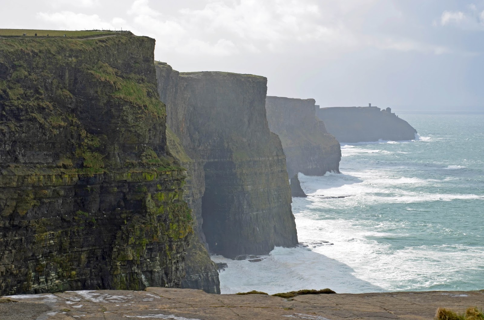 Ireland: Cliffs of Moher - Love True Story
