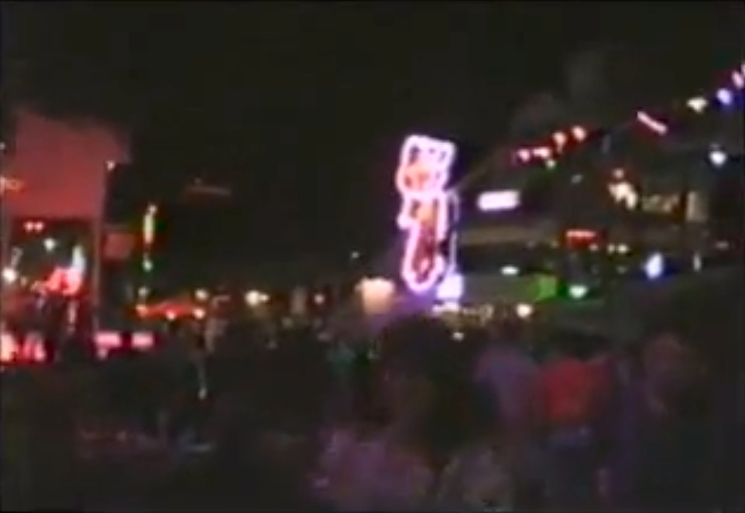 ImNotBad.com - A Jessica Rabbit Site: Video Of The Jessica Rabbit Neon ...