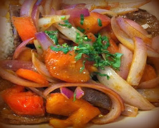 Bistec a la cebolla y tomate con puré de papas | Recetas de Cocina ...