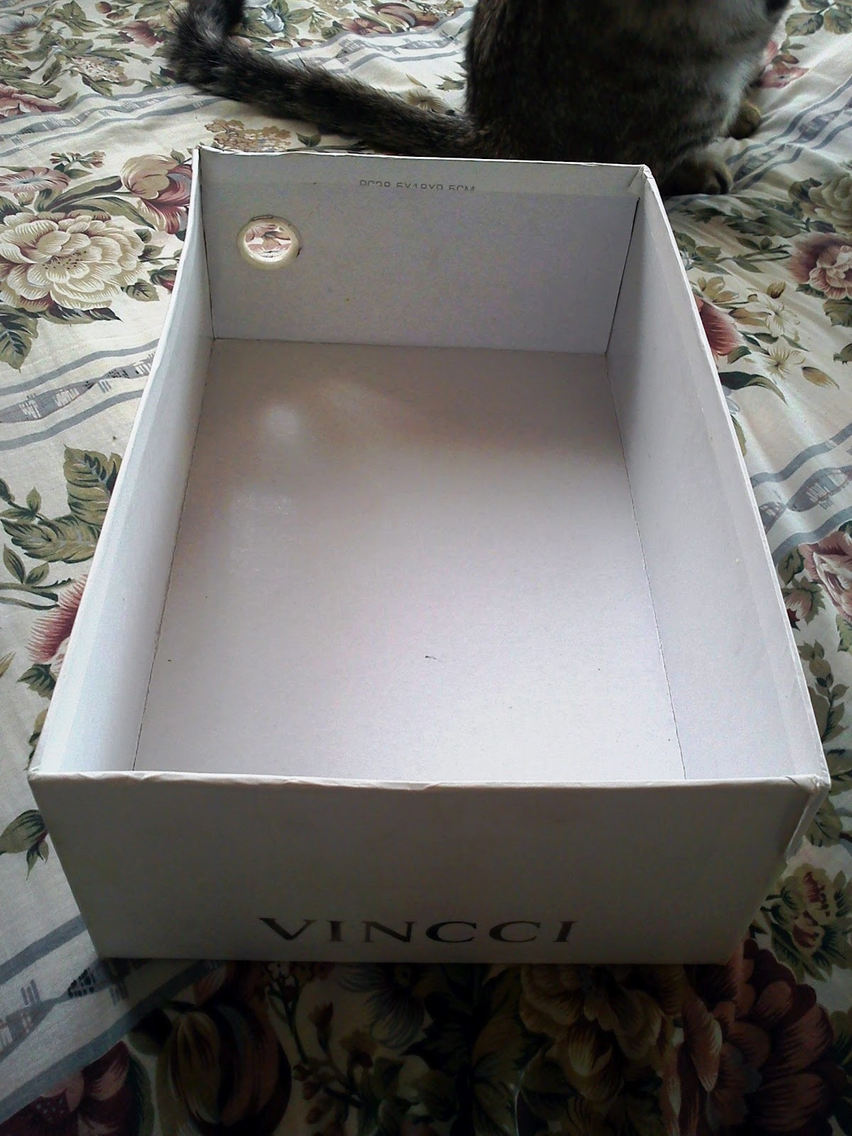 Nursaila Norman: DIY : Kotak Kasut menjadi Kotak Barang