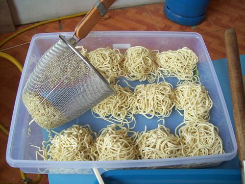 Mie Bakso Kolor Ijo: SDM