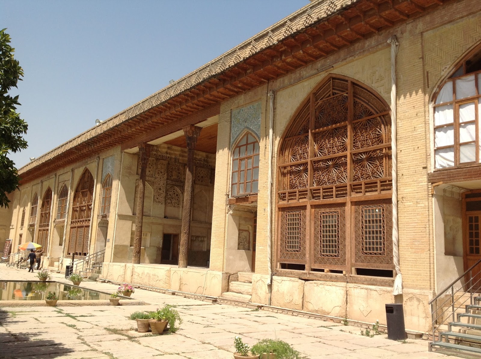 cesmevar: 5-tahran, siraz, isfahan