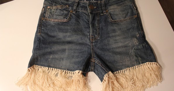 Heritage-mode | The Blog: DIY Fringed Denim Shorts