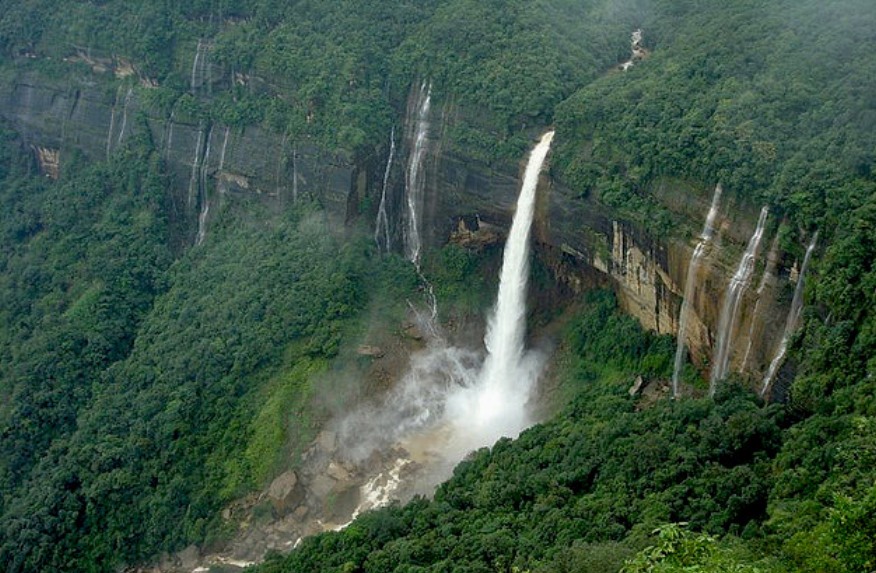 Cherrapunji, Keindahan Alam India Yang Tersembunyi | Menikmati ...