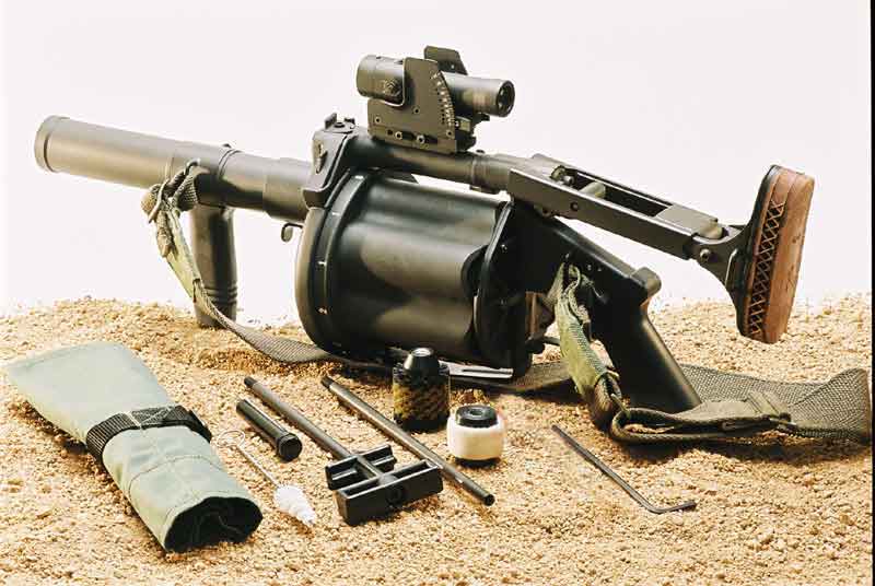 Defensa y Armas: Lanzagranadas: Milkor MGL Mk.1 (Sudáfrica)