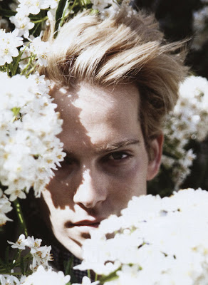 La Base observa: Andy Gillet actor y modelo francés nacido en Saint ...