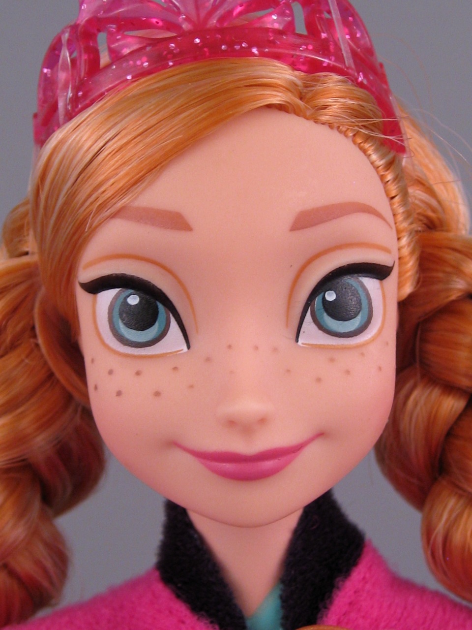 The Disney Store's Anna and Elsa from the Movie "Frozen"--A Guest ...