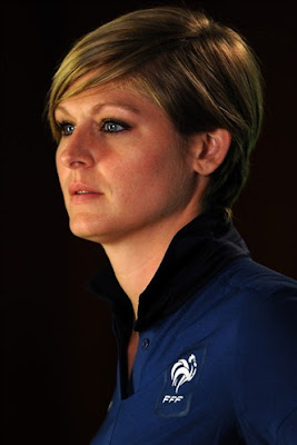 Female Football Players Gallery Photos: Beautiful Football Player ...