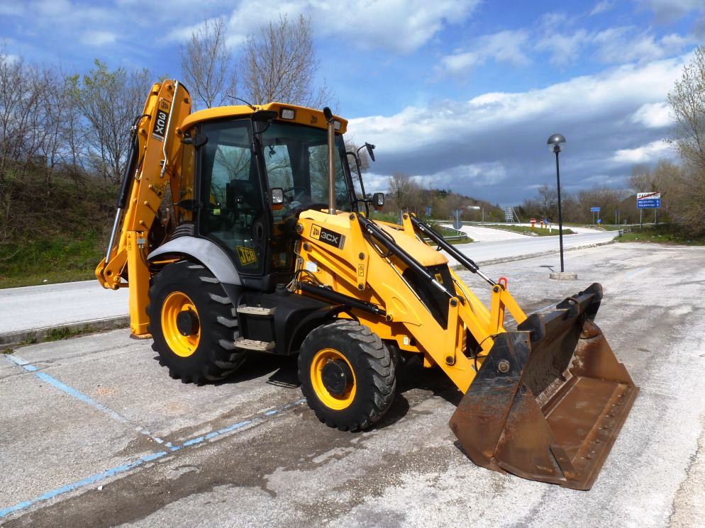 Buldoexcavator JCB 3CX NOU, ORE DEMONSTRATIVE