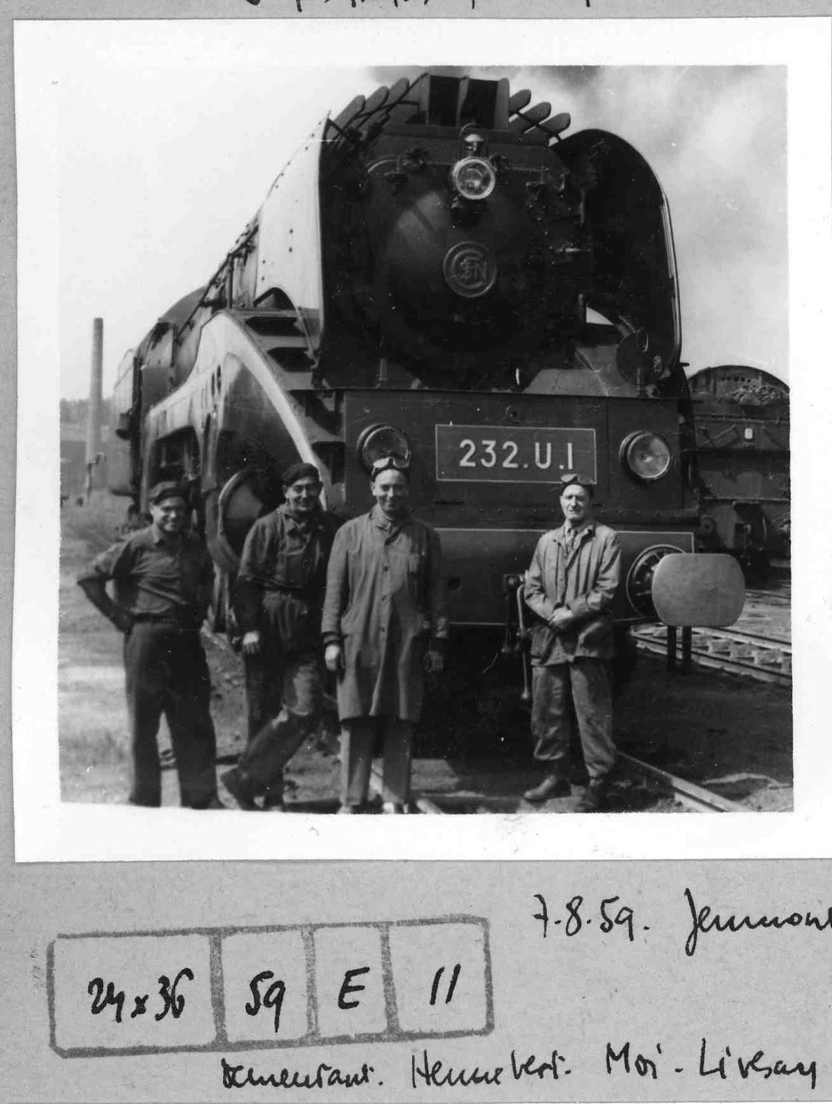 Hugues VINCENT: + SNCF Locomotive à vapeur 232 U1 Dépot La Chapelle