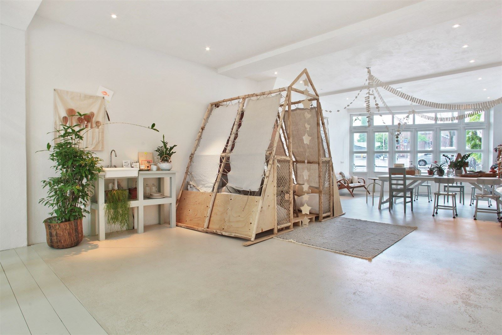 Amsterdam / Un loft lumineux dans un ancien garage / | ATELIER RUE ...