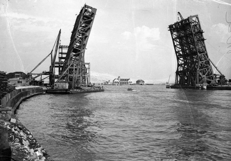 Industrial History: 1937 Lake Shore Drive Drawbridge