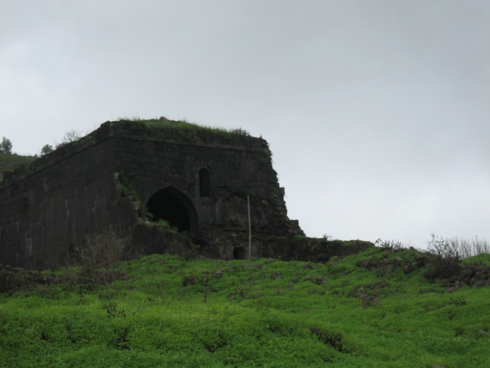 On the Edge of Sahyadris: Patta fort Vishramgad