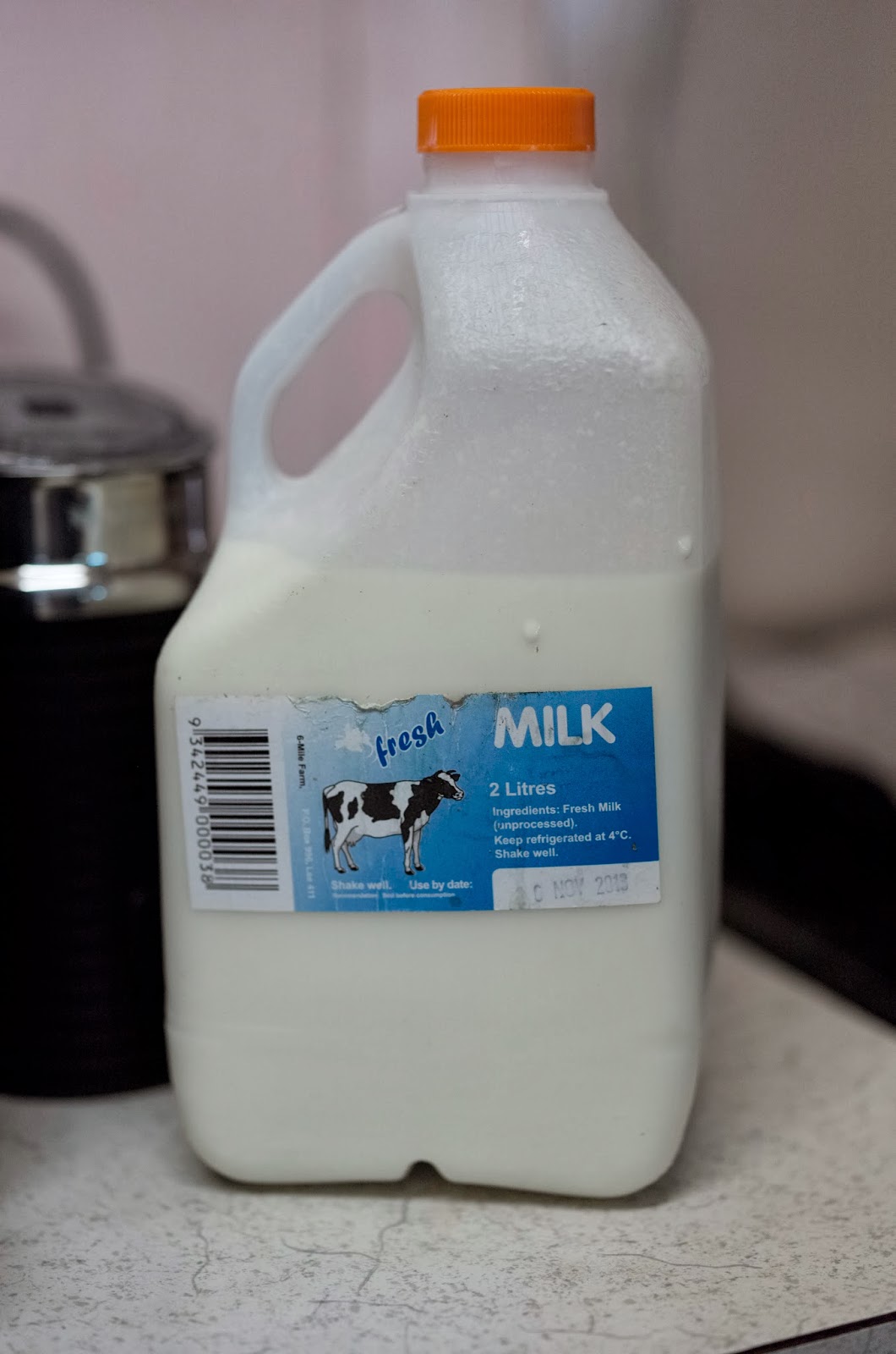 GlobalGoodFood: EBC Fresh unprocessed raw milk - Lae Papua New Guinea