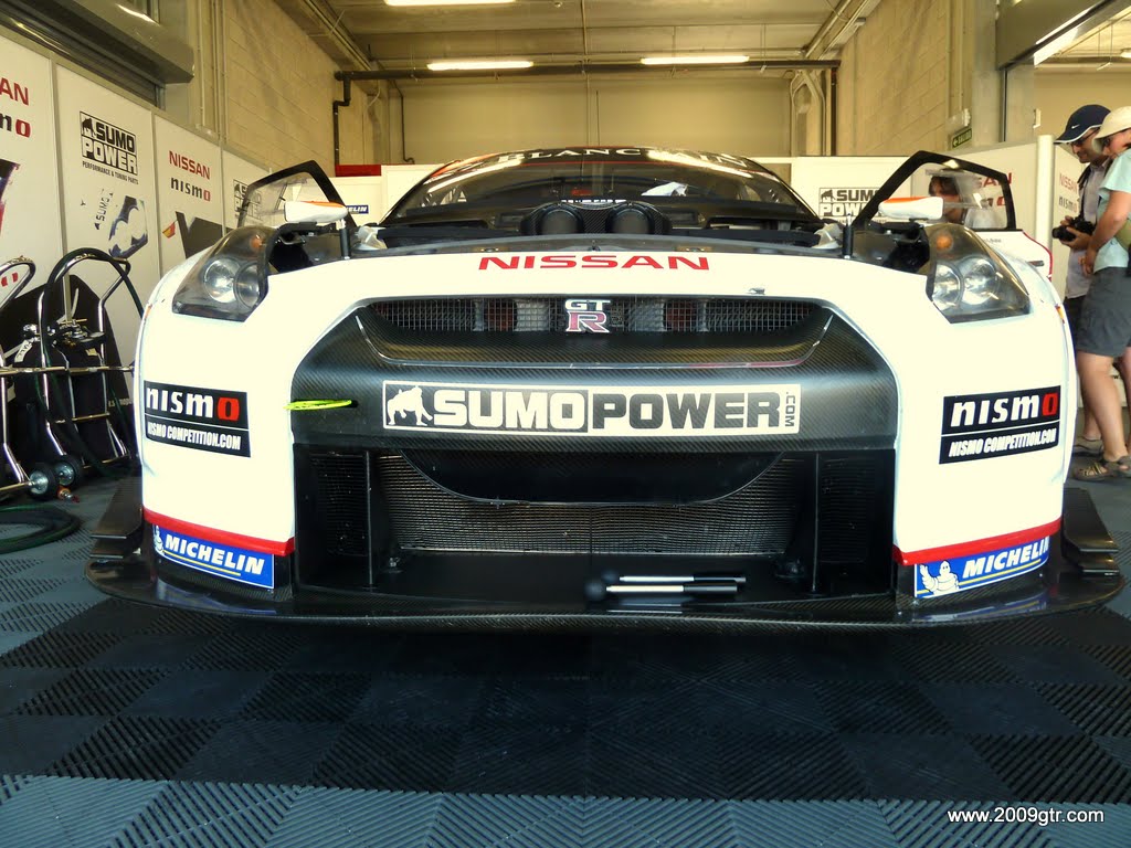 Sumo Power FIA GT1 Nissan GT-R: Up Close and Personal - 2009gtr.com