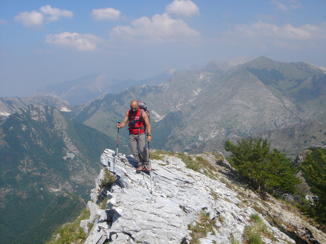 Escursionismo a 360°: Monte Corchia (dal crinale nord dell’anticima) EE