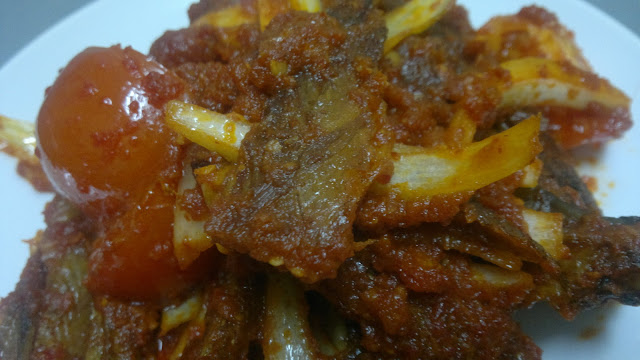 Chempaka Merah: From My Kitchen : Sambal Ikan Lumek Salai