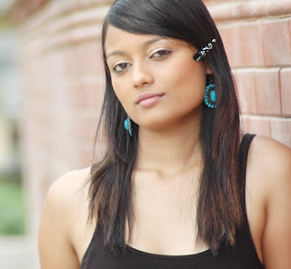 Nepali Actress Richa Sharma Turning Maoist Cammandant ~ 9GAGNepal.COM