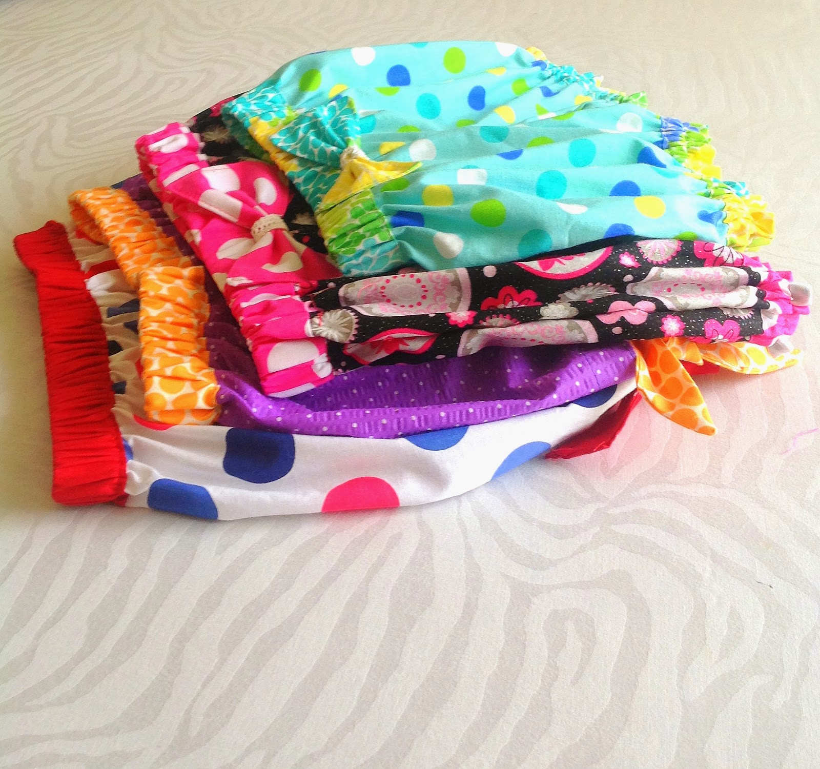 Bubble Shorts Sewing Pattern, Girl's Shorts Pattern, Baby Bloomers ...