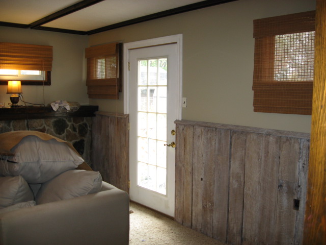 Sacred Heart Design: Whitewashing Barn Wood